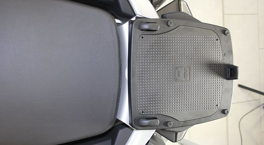Montage du Top Case pour BMW R 1250 RT | Accessoires Moto Hornig